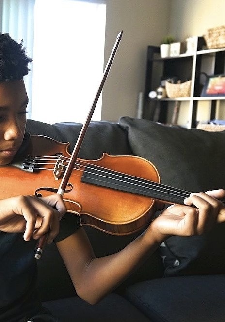 SIX STRING KIDS – We give instruments a “second life” and help YOU ...